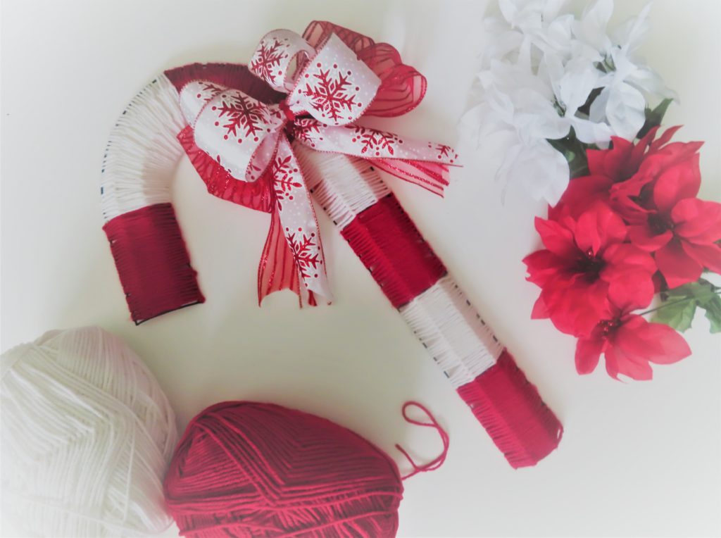 How To Make an Adorable Candy Cane Wreath - DeAnn Creates